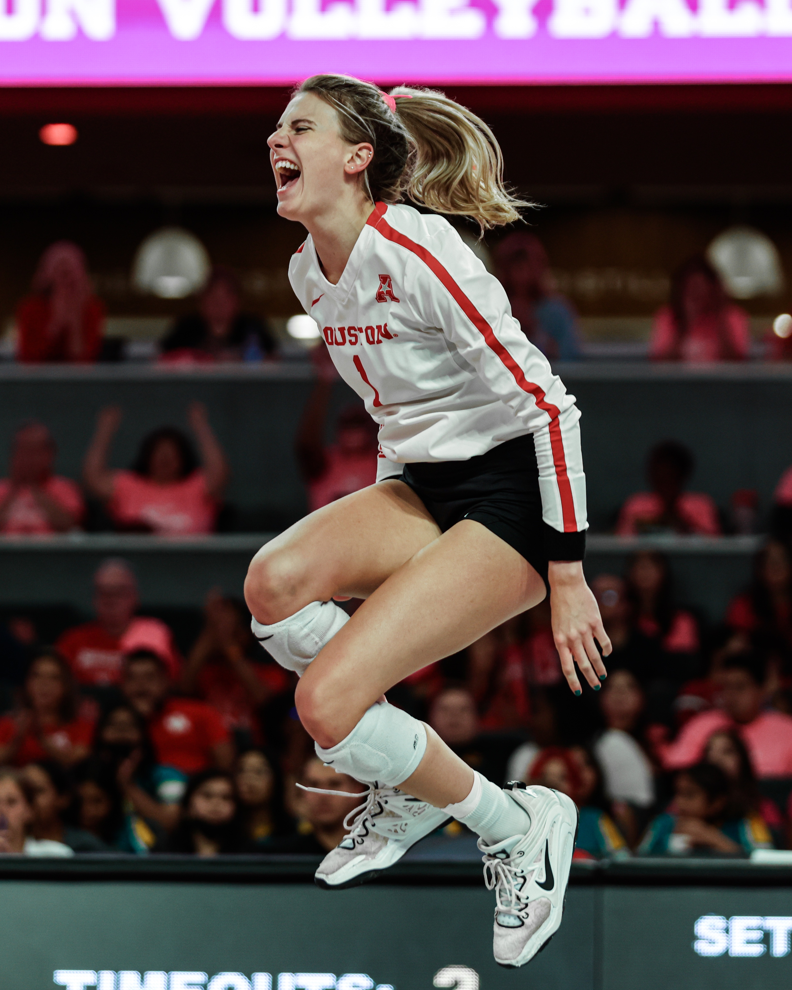 Houston Remains Perfect in Conference Play after Sweeping Temple - WHIP ...